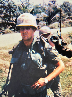 Legacy Gold Highlight: The Ring of LTC Robert Knapp Jr. ’67 - West ...